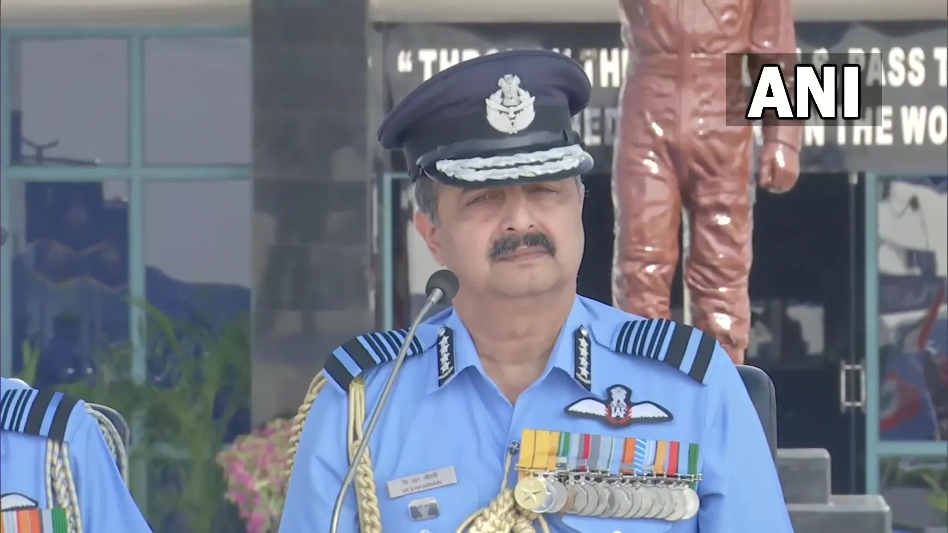 Air Chief Marshal Chaudhari visits Tangdhar, Uri | Interacts with ...
