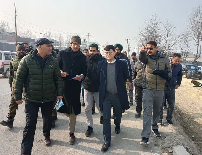 Work of road widening activities along Srinagar-Baramulla National ...