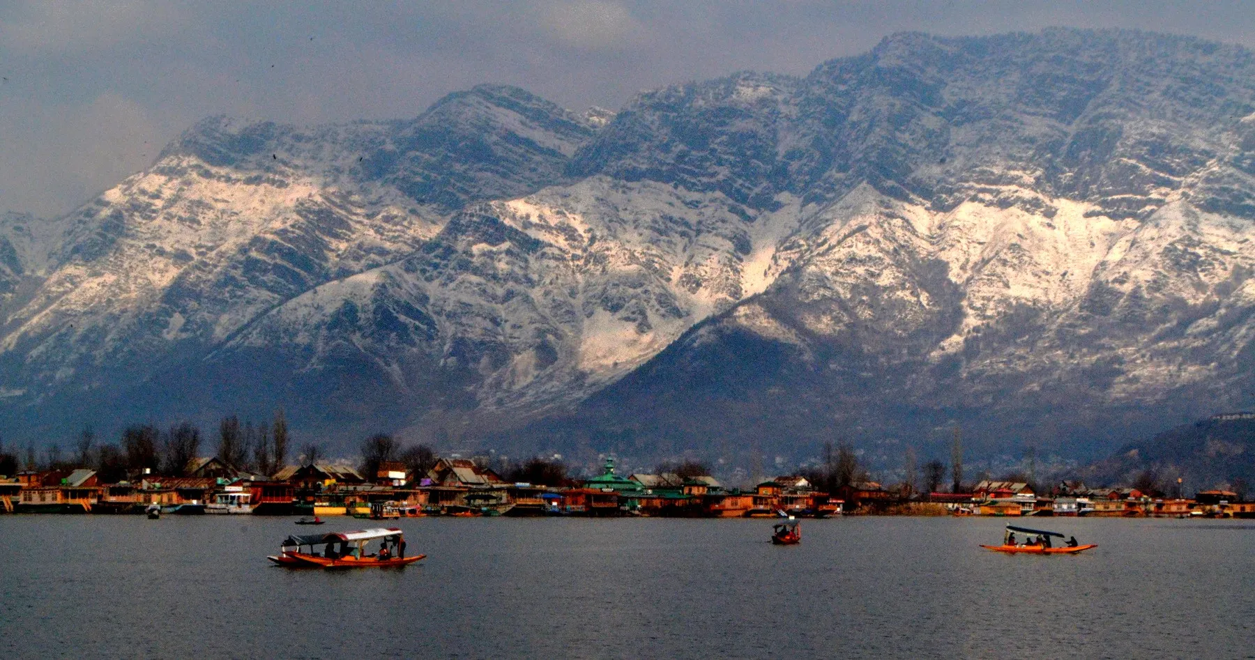 Amid dry weather forecast, night drops at some places in J&K - Greater ... Amid dry weather forecast, night drops at some places in J&K - Greater ...