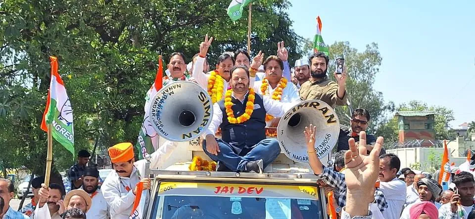 Lok Sabha Election Congress Raman Bhalla Holds Roadshow In Jammu