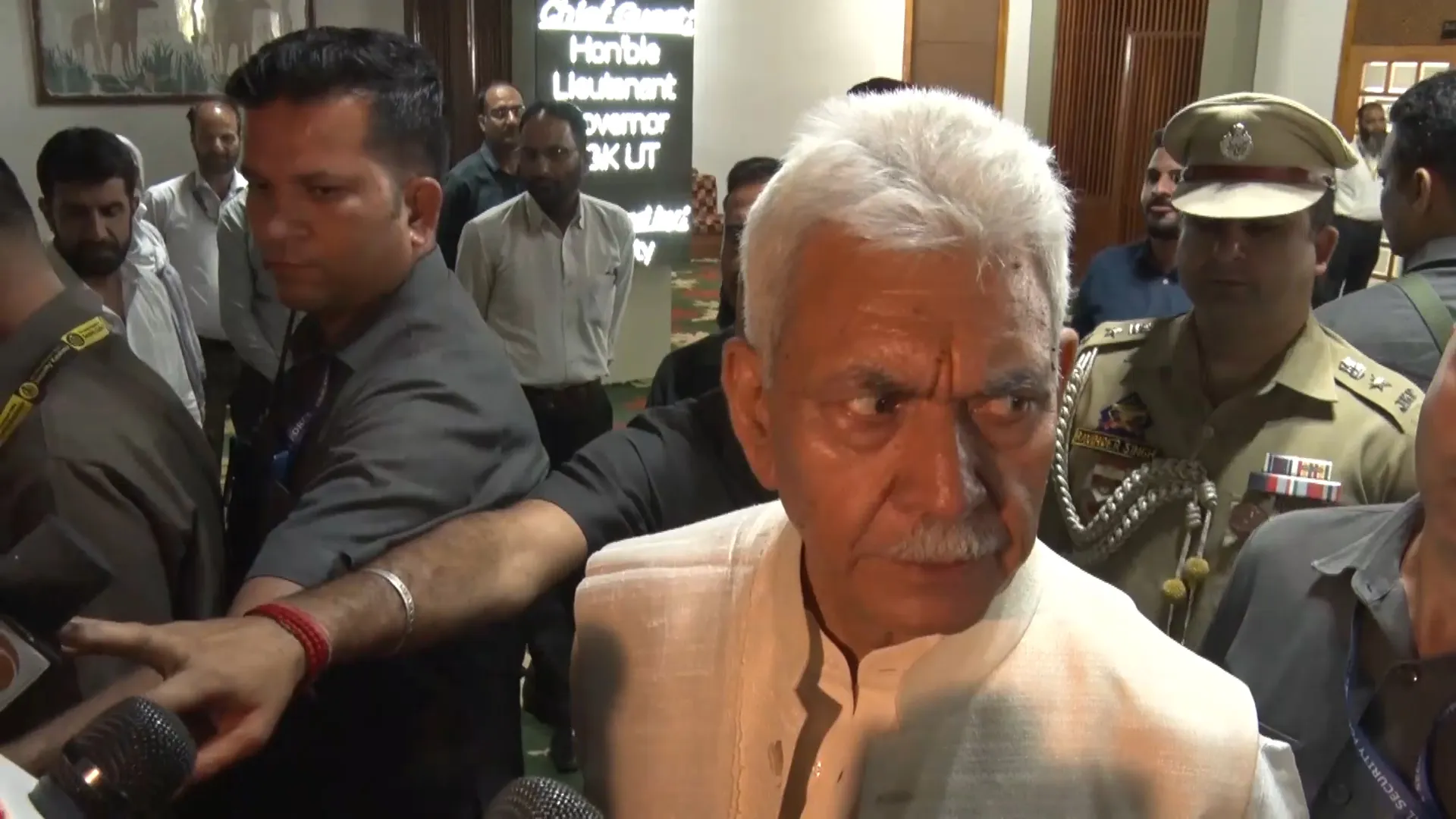 LG holds deliberations with religious leaders, civil society members as Amarnath Yatra begins ...