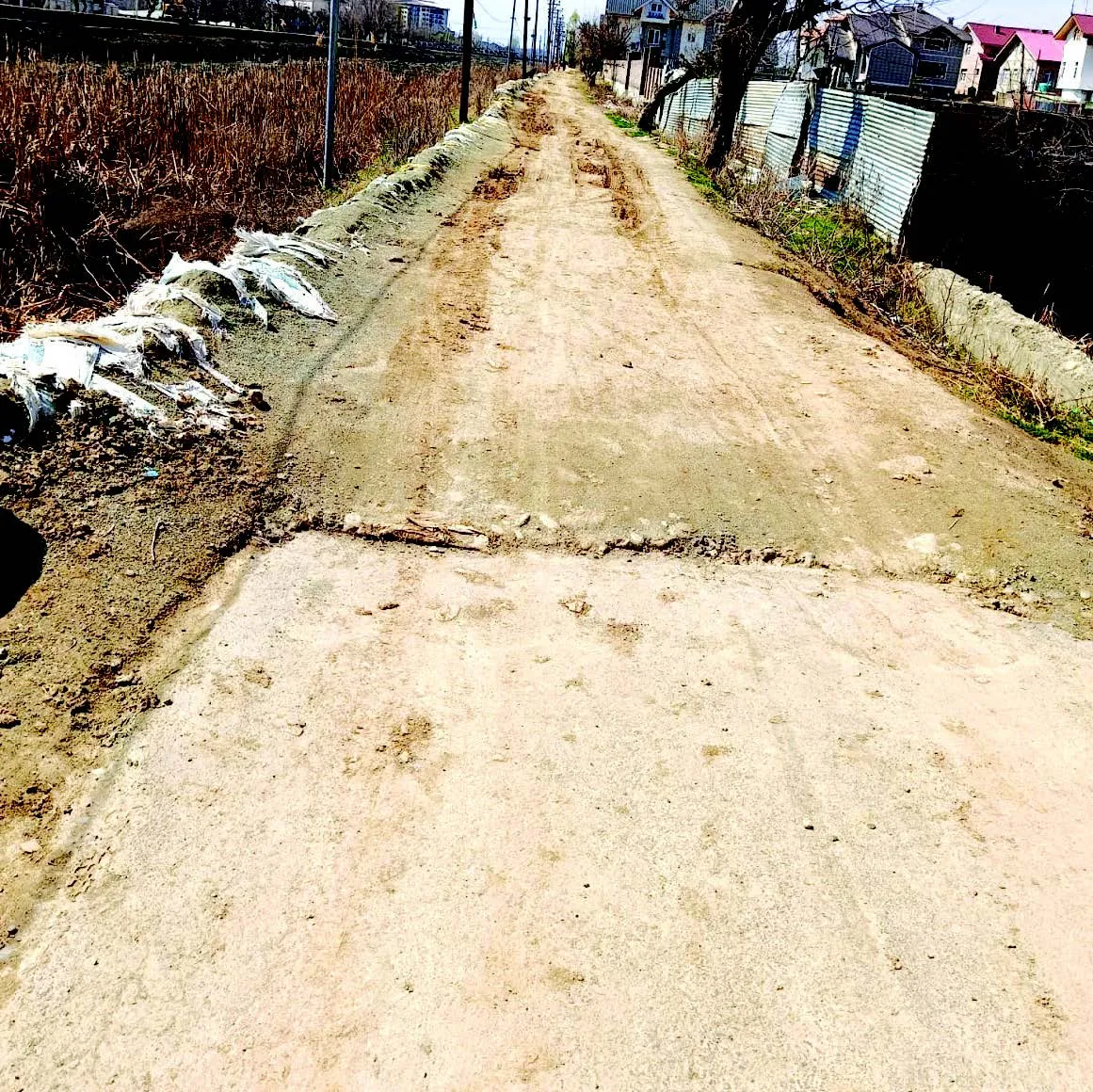 ‘Strengthen flood channel embankments along Rawalpora-Peerbagh ...