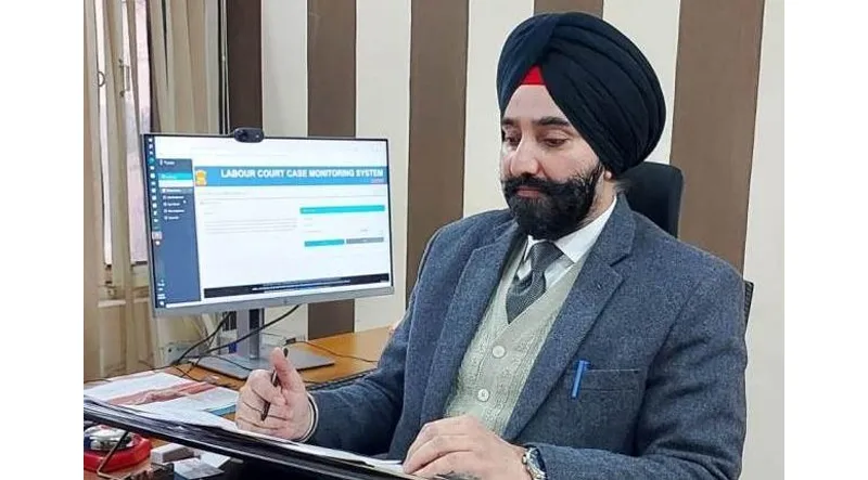 Labour Deptt pushes for ration card issuance to eligible e-Shram ...