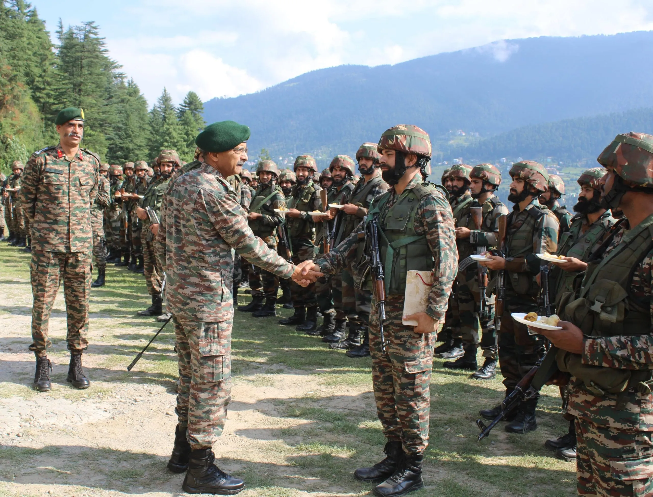 GOC Northern Command reviews anti-terrorist ops in Chenab Valley ...